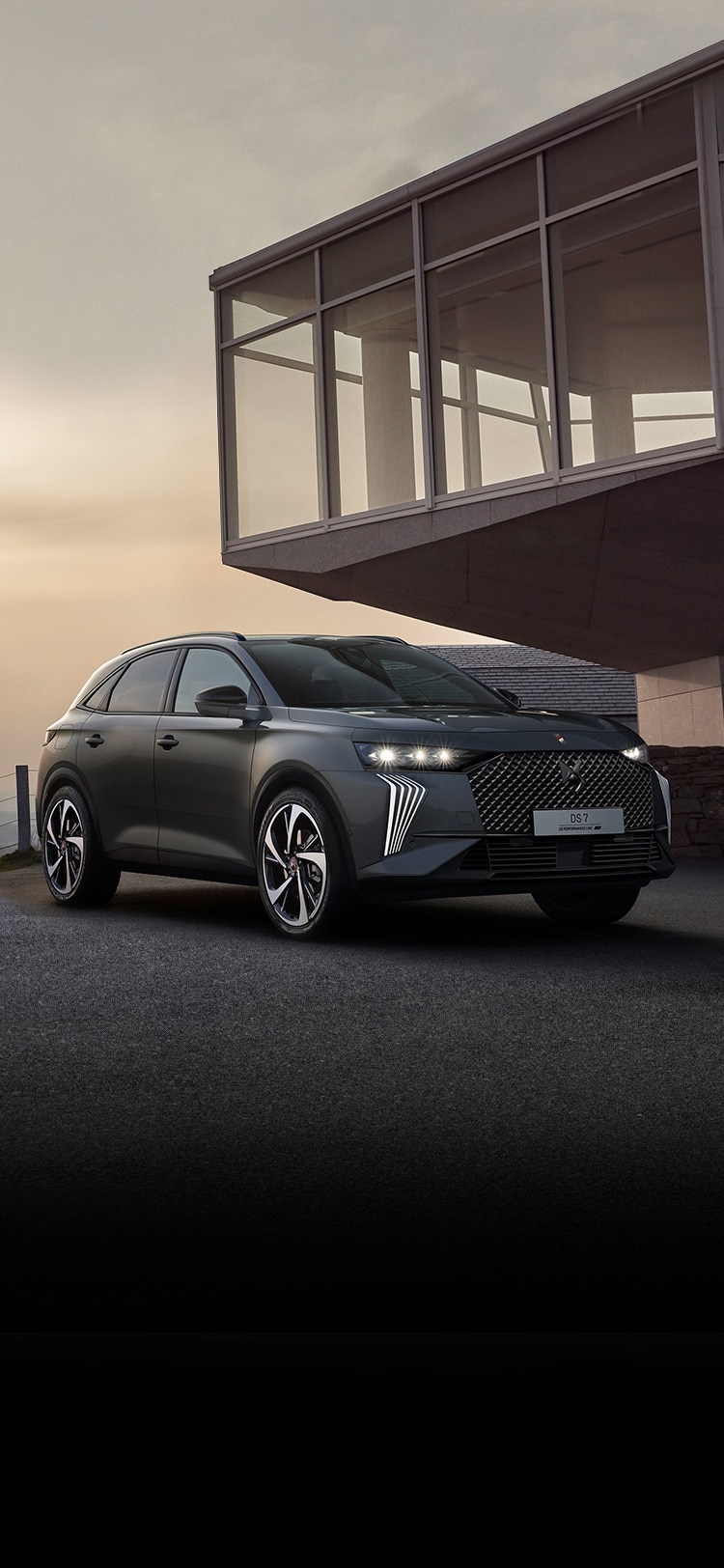 New DS 7 Performance Line: daring and elegant plug-in hybrid SUV