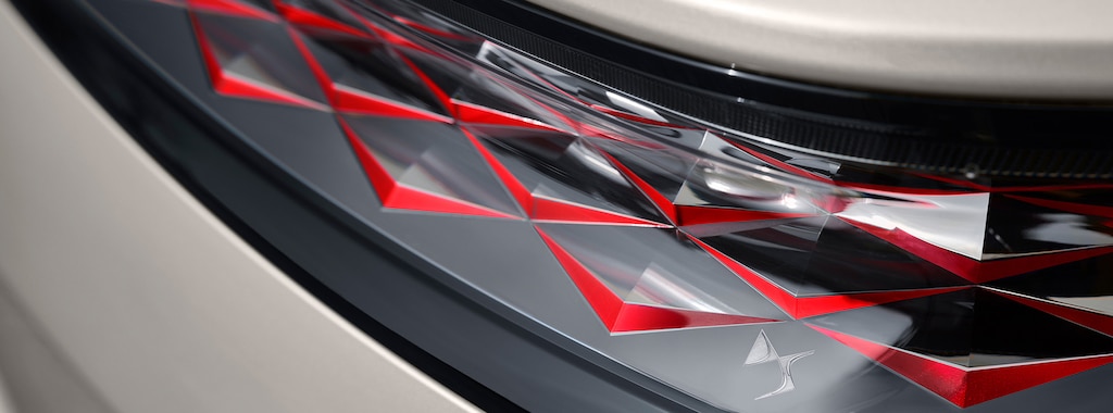 DS 7, the elegant and dynamic SUV