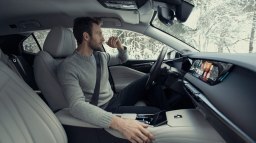DS 4: compact plug-in hybrid sedan | DS Automobiles